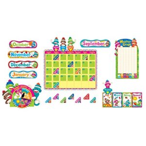 Trend 17-1/2 x 23-1/4 Inches Sock Monkeys Calendar Bulletin Board Set, 102 Pieces (TEPT8416)