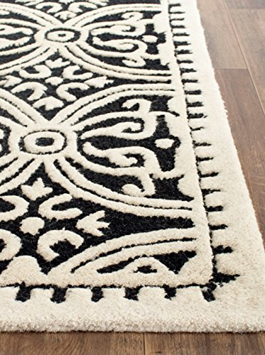 SAFAVIEH Cambridge Collection 2'6" x 8' Black/Ivory CAM123E Handmade Moroccan Premium Wool Runner Rug