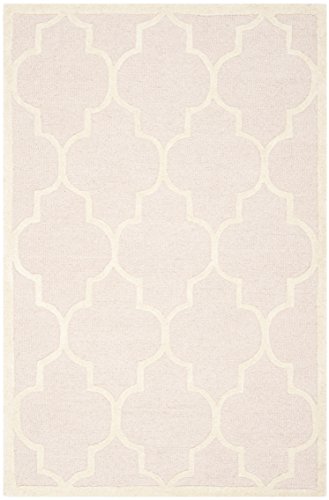 SAFAVIEH Cambridge Collection 4' x 6' Light Pink / Ivory CAM134M Handmade Moroccan Trellis Premium Wool Area Rug