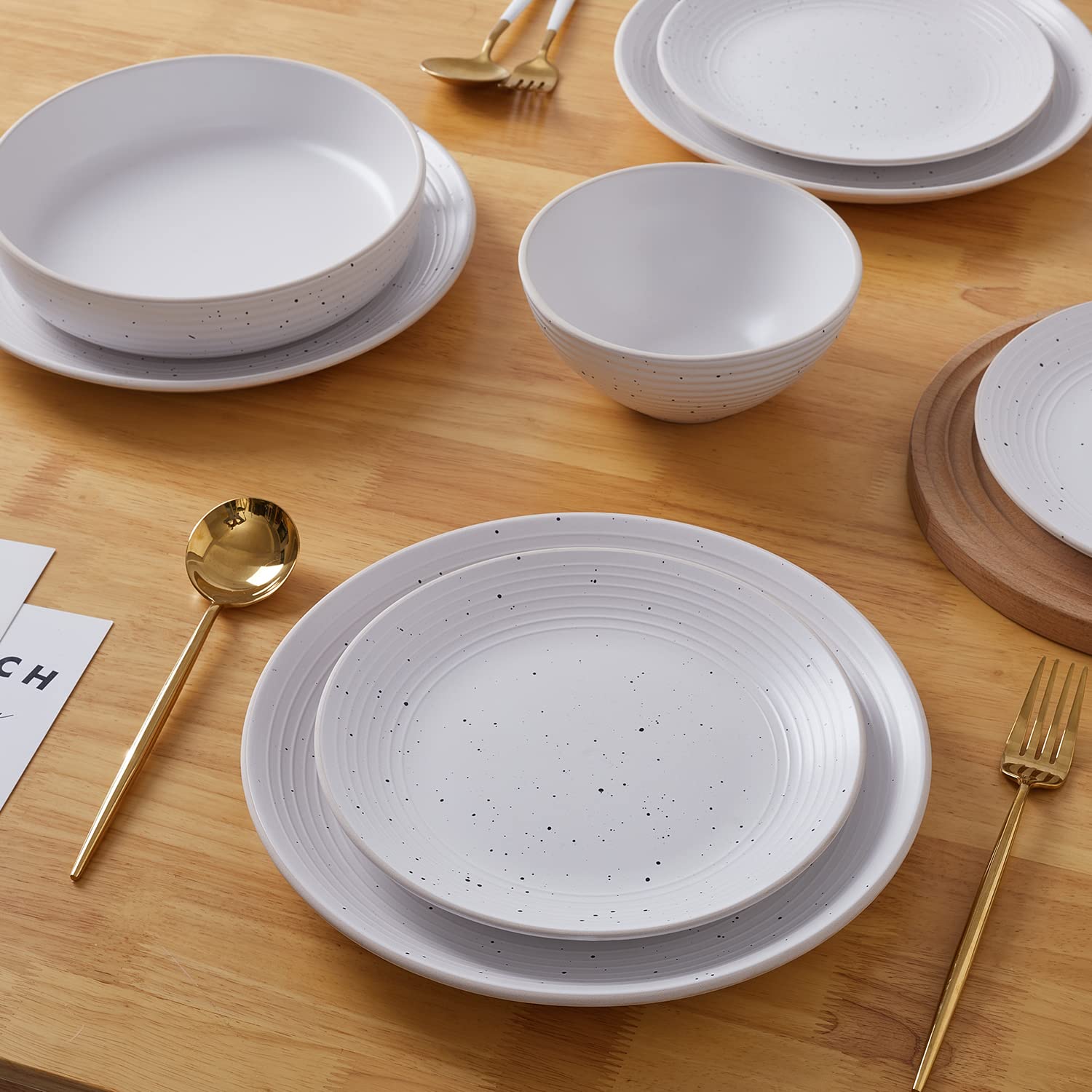 Stone Lain Lauren Stoneware Dinnerware Set, 16-Piece Service for 4, Off White