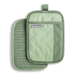 kitchenaid beacon two-tone non-slip pot holder set, pistachio/graphite green, 7"x10", 2 piece