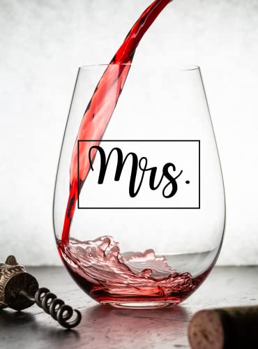 COOL AF Mr and Mrs Whiskey and Wine Glass Gift Set - Wedding Gift Glass Set For Bride and Groom - Engagement Gift for Couples and Newlyweds - Husband and Wife