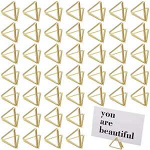 100 pcs place card holder triangle shape table number holder wedding table card holders mini name card holder place setting holder picture clips stand for centerpiece anniversary party(gold)