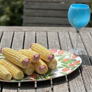 Outset Piglets Corn Holders, 1” x 2.5” x 1”, Pink