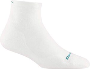 darn tough women's run 1/4 ultra-lightweight with cushion - medium white merino wool socks for running