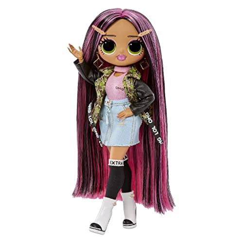 LOL Surprise OMG World Travel™ City Babe Fashion Doll with 15 Surprises Including Outfit, Travel Accessories and Reusable Playset – Great Gift for Girls Ages 4+