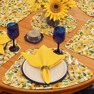 Sweet Pea Linens Quilted Bright Fall, Harvest, Sunflower and Pumpkin, Wedge-Shaped Placemats - Set of Four Plus Center Round-Charger