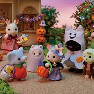 Calico Critters Trick or Treat Parade, Limited Edition Seasonal Halloween Set with 5 Collectible Figures and Costume Accessories