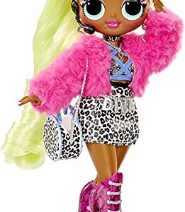 L.O.L. Surprise! OMG Diva Family with 45 Surprises Including (1) Pink Fashion Doll with (4) Collectible Dolls and Accessories Toy Playset