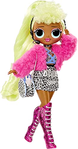 L.O.L. Surprise! OMG Diva Family with 45 Surprises Including (1) Pink Fashion Doll with (4) Collectible Dolls and Accessories Toy Playset