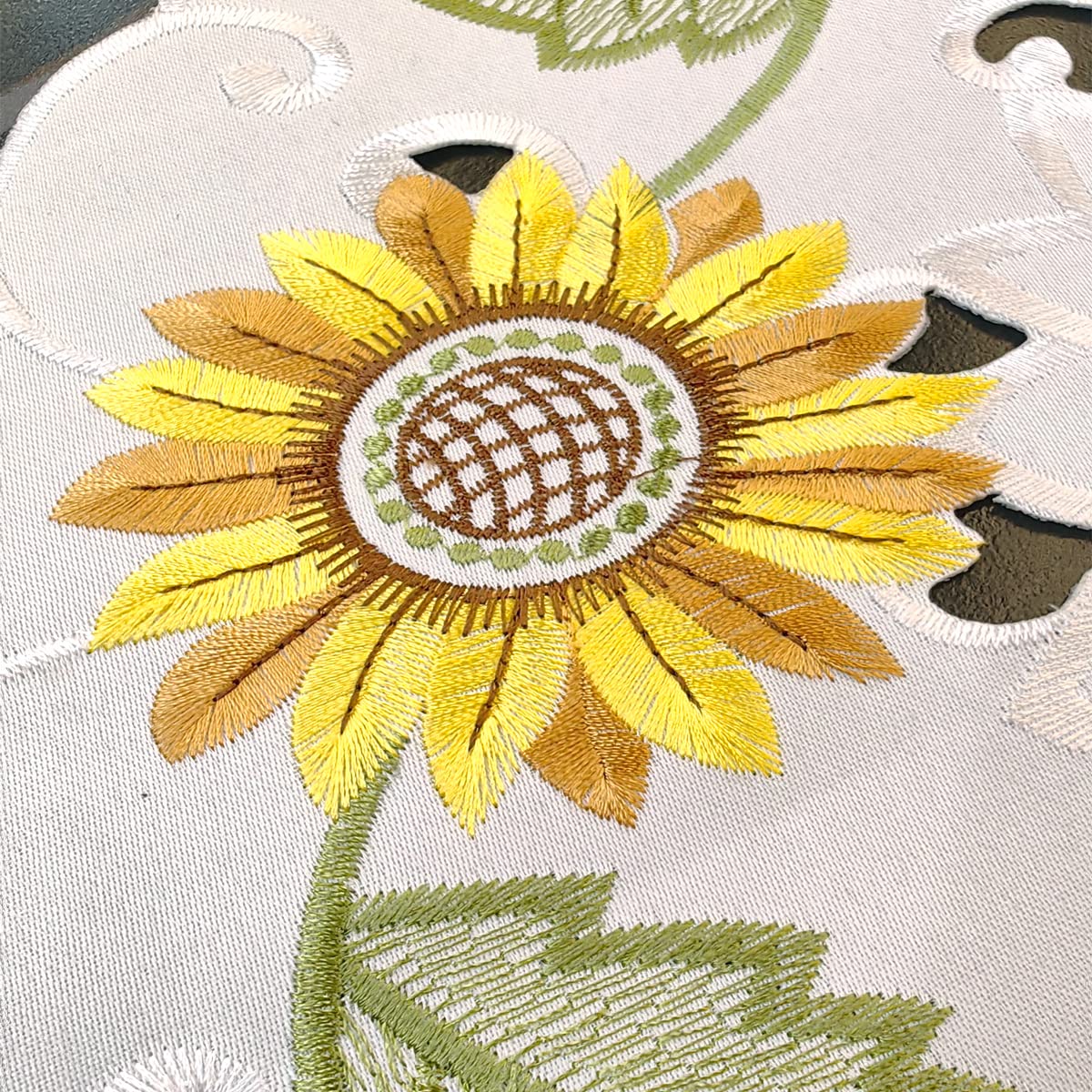 LeLehome Embroidery Sunflowers Cutwork Round Placemats, 4PCS 15" Home Kitchen Dining Autumn Summer Doily Tabletop Decoration