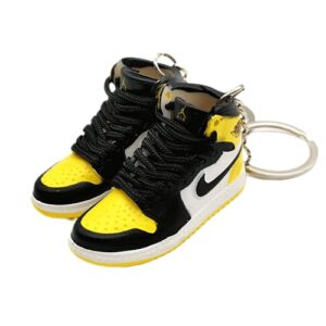 mini sneaker keychain, unisex sports shoe key chain, cool keychain for gifts (5)