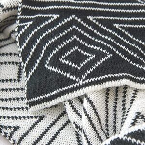 Queenshin 100% Cotton Black and White Geometric Knit Throw, Lightweight Cozy Fluffy Bed Sofa Knitted Blanket 50 * 70 Inch