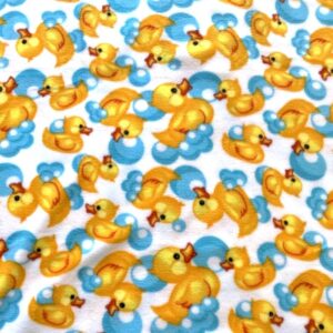 DAVID TEXTILES Rubber Ducky Anti-Pill No-Sew Throw Fleece Fabric Kit (50x60)