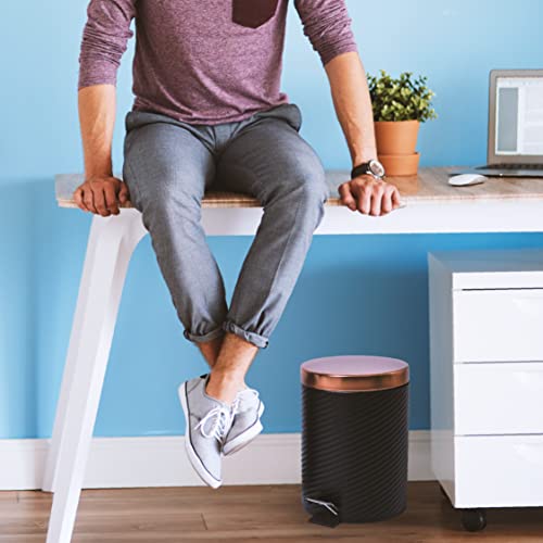 AWENN - Stainless Steel Trash Can with Plastic Inner Bucket, Pedal and Lid. Dustbin for Kitchen, Bathroom, and Office. Black and Bronze (1.3 Gallons - 5 Liters)