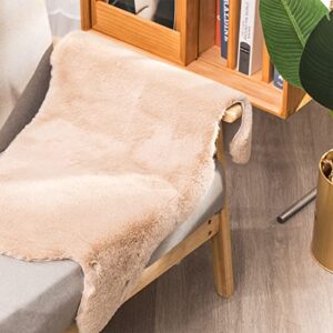 HYSEAS Faux Fur Sheepskin Throw Rug, 2x3 Feet Faux Fur Area Rug Luxurious Ultra Soft Faux Rabbit Fur Rug Fluffy Plush Shaggy Carpet for Floor, Sofa, Home Decoration, Khaki