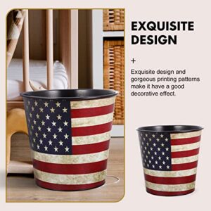 Happyyami American Flag Printed Metal Trash Can Vintage Garbage Bin Reusable Round Bedroom Rubbish Can Retro Kitchen Wastebasket for Farmhouse Home Office