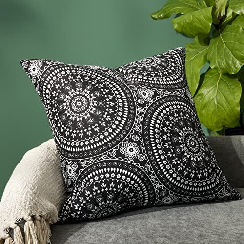 Vera Bradley Women's Cotton Decorative Throw Pillow Cover With Hypoallergenic Insert, Black Bandana Medallion, One Size