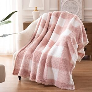 Bertte Fluffy Sherpa Throw Blanket Ultra Soft Warm Lightweight Plaid Shaggy Blanket for Couch Sofa Travel, Premium Reversible Decorative Faux Fur Blanket for All Seasons, 50"x 60", Checker Pink