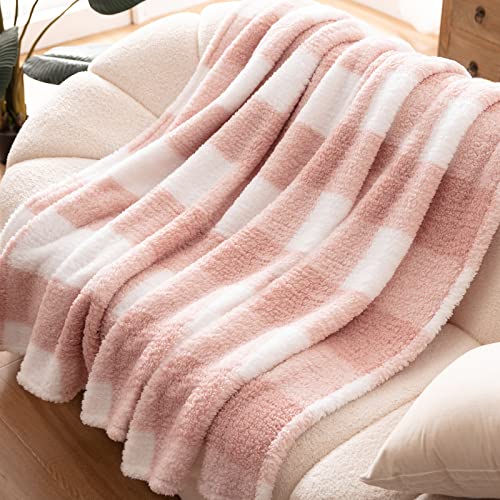 Bertte Fluffy Sherpa Throw Blanket Ultra Soft Warm Lightweight Plaid Shaggy Blanket for Couch Sofa Travel, Premium Reversible Decorative Faux Fur Blanket for All Seasons, 50"x 60", Checker Pink