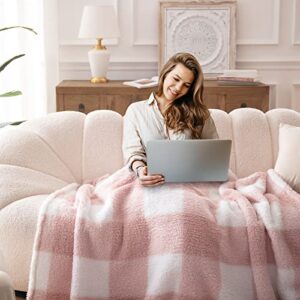 Bertte Fluffy Sherpa Throw Blanket Ultra Soft Warm Lightweight Plaid Shaggy Blanket for Couch Sofa Travel, Premium Reversible Decorative Faux Fur Blanket for All Seasons, 50"x 60", Checker Pink