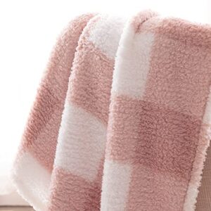 Bertte Fluffy Sherpa Throw Blanket Ultra Soft Warm Lightweight Plaid Shaggy Blanket for Couch Sofa Travel, Premium Reversible Decorative Faux Fur Blanket for All Seasons, 50"x 60", Checker Pink