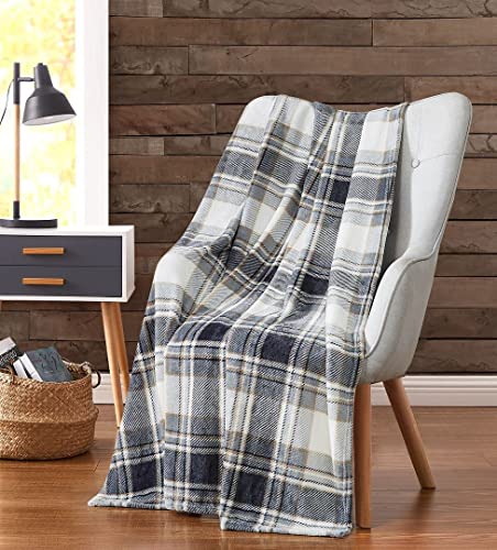 Cozy Winter Fall Grey Throw Blanket: Soft Shades of Gray White Beige Plaid Plaid Design Accent for Sofa Couch Chair Bed Dorm