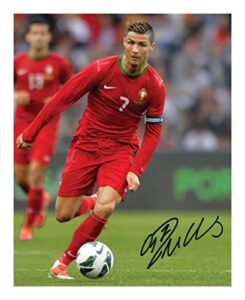 photo cristiano ronaldo - portugal signed autographed 8 x 10