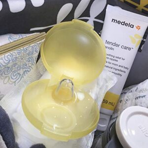 Medela Contact Nipple Shield for Breastfeeding, 20mm Small Nippleshield, For Latch Difficulties or Flat or Inverted Nipples, 2 Count with Carrying Case, Made Without BPA, 3 Piece Set