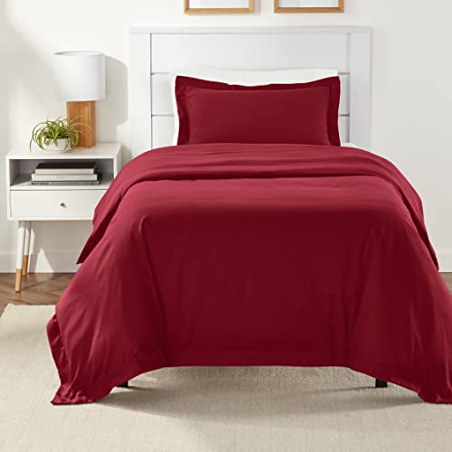 Amazon Basics Lightweight Microfiber 2-Piece Duvet Cover Set with Zipper Closure, Twin/Twin XL, Burgundy, Solid