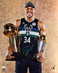 giannis antetokounmpo autographed milwaukee signed 2021 finals 16x20 photo jsa