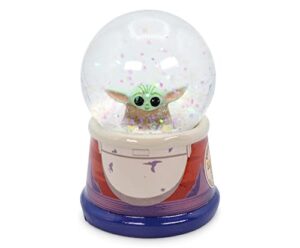 silver buffalo star wars the mandalorian the child egg pod light up snow globe, 55 mm