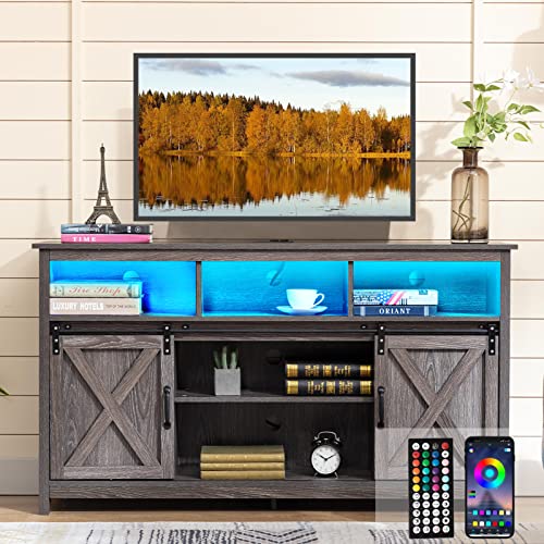 Vinctik 6&Fox 57” Wooden Farmhouse TV Stand for 60/65 inch TV,Double Layer Storage Entertainment Center TV Console Table,w Double-Row Sockets and 2 Sliding Barn Door,Media Cable Box(Grey Wash)