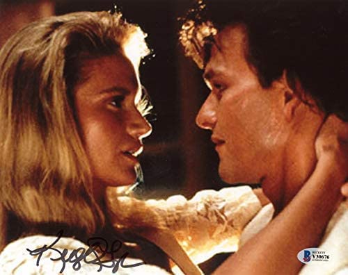 KELLY LYNCH SIGNED AUTOGRAPHED 8x10 PHOTO PATRICK SWAYZE ROAD HOUSE BECKETT BAS