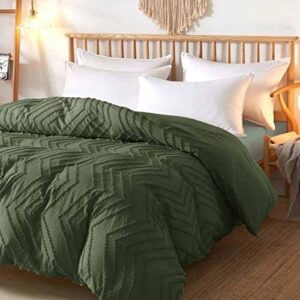 Nanko Olive Green Duvet Cover King Size, 3pc Boho Tufted Microfiber Bedding Comforter Cover Set, All Season Aesthetic Shabby Chic Soft Embroidery Textured Geometric Quilt Cover (104x90)