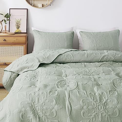 B2EVER Damask Quilt King Size Bedding Sets with Pillow Shams, Boho Lightweight Soft Bedspread Coverlet, Sage Green Quilted Blanket Thin Comforter Bed Cover for All Season, 3 Pieces, 104x90 inches