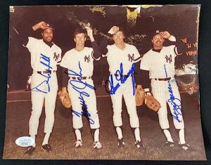 reggie jackson signed photo 8x10 photo baseball gossage auto damage jsa 14 - autographed mlb photos