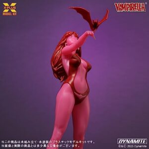 Star Ace Toys X-Plus Vampirella (Jose Gonzalez Edition) Phosphorescent 1/8 Scale Unpainted Plastic Model Kit