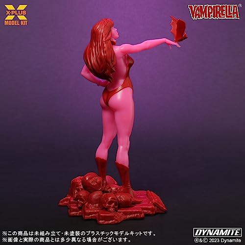 Star Ace Toys X-Plus Vampirella (Jose Gonzalez Edition) Phosphorescent 1/8 Scale Unpainted Plastic Model Kit