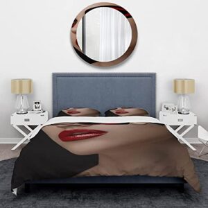 DESIGN ART Designart 'Red Lips Black Makeup On The Eyes of Mask Women' Modern Duvet Cover Comforter Set King Cover + Comforter + 2 King Shams 4 Piece