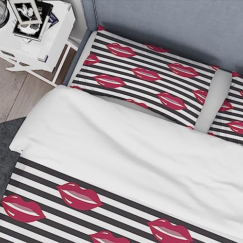 DESIGN ART Designart 'Red Lips Fashion Pattern' Mid-Century Duvet Cover Set King Cover + 2 King Shams (Comforter not Included) 3 Piece