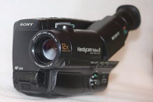 sony ccd-tr64 video8 8mm camcorder with 12x optical zoom