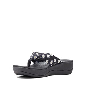 clarks women's arla glison flip-flop, black textile with daisies, 8