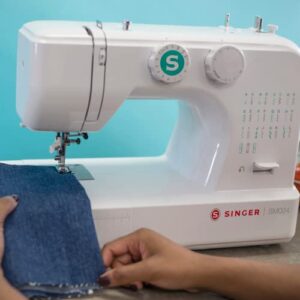 SINGER | SM024 Sewing Machine With Included Accessory Kit, 24 Stitches, Simple & Great For Beginners