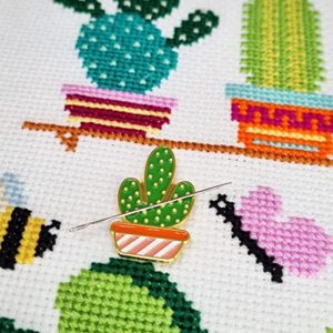 Meloca Designs Cactus Needle Minder for Cross Stitch, Embroidery, Sewing, Quilting, Needlework and Haberdashery