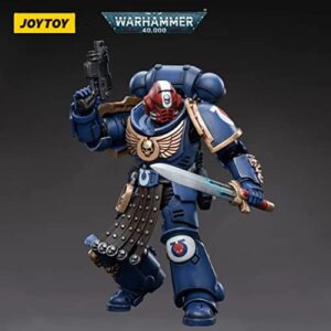 JoyToy 1/18 Warhammer 40,000 Action Figure Ultramarines Intercessor Veteran Sergeant Brother Aeontas (5.3 Inch)