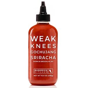 weak knees gochujang sriracha hot sauce | 10.5 oz easy squeeze bottle | classic sriracha chili sauce mixed with korean gochujang chili paste | foodie gifts, hot sauce gifts, gifts for men