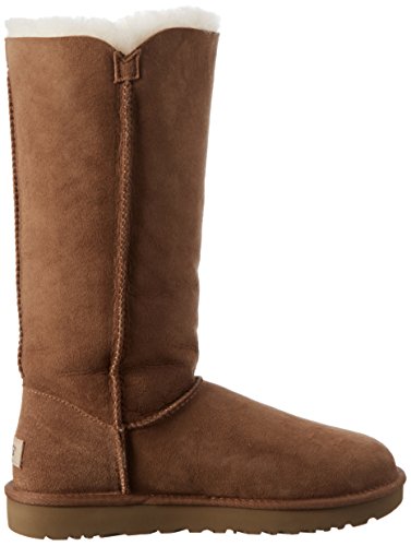 UGG Women's Bailey Button Triplet II Winter Boot, Chestnut, 9 B US