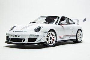 maisto porsche 911 gt3 rs 4.0 white 1:18 scale car special edition