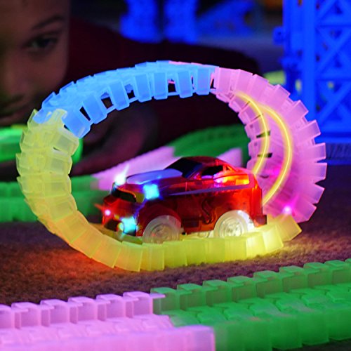 Ontel Magic Tracks RC - Remote Control Turbo Race Cars & 10 ft of Flexible, Bendable Glow in the Dark Racetrack - As Seen on TV, Color may Vary